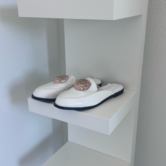 PrettyLittleThing | Shoes | Brand New Plt Flat Mules | Poshmark